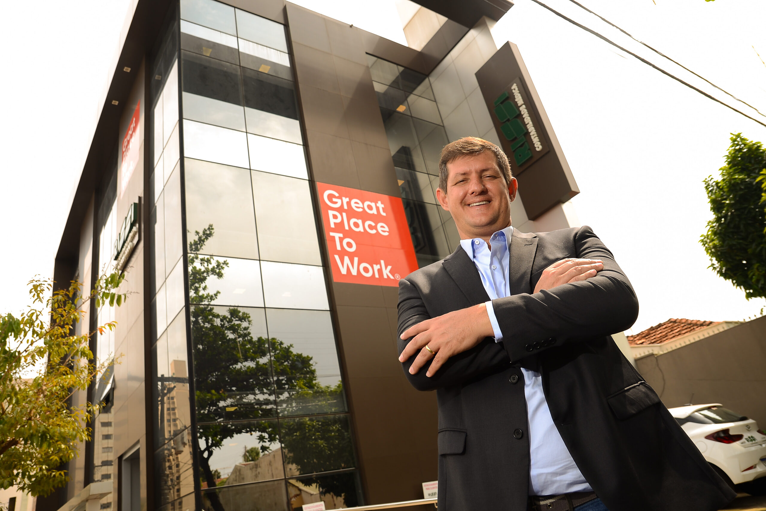 Ex-office boy projeta faturamento de R$ 80 milhões com contabilidade ...