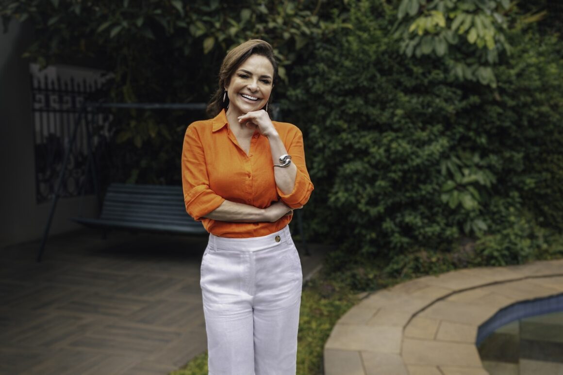 Atriz Luiza Tomé é a nova embaixadora da ACG Home Care nos 25 anos da empresa — Universo do Seguro